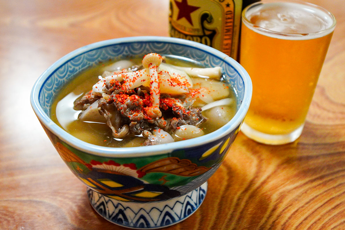 山形『なかの』昭和45年創業 絶品鶏そばと芋煮で地酒が進む！名物女将の蕎麦居酒屋 – Syupo [シュポ]